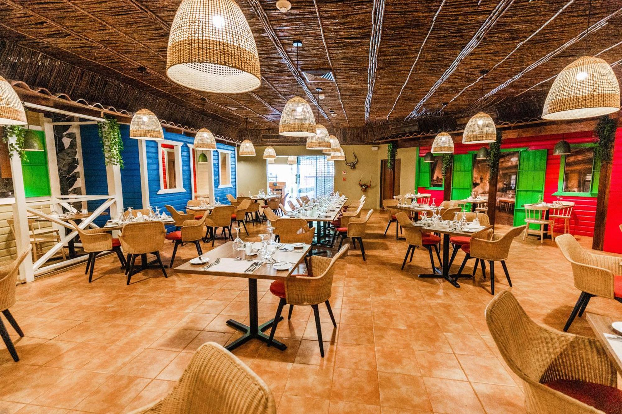 CARIBE CLUB PRINCESS BEACH RESORT & SPA PUNTA CANA - ALOJAMIENTO DE 4 ...